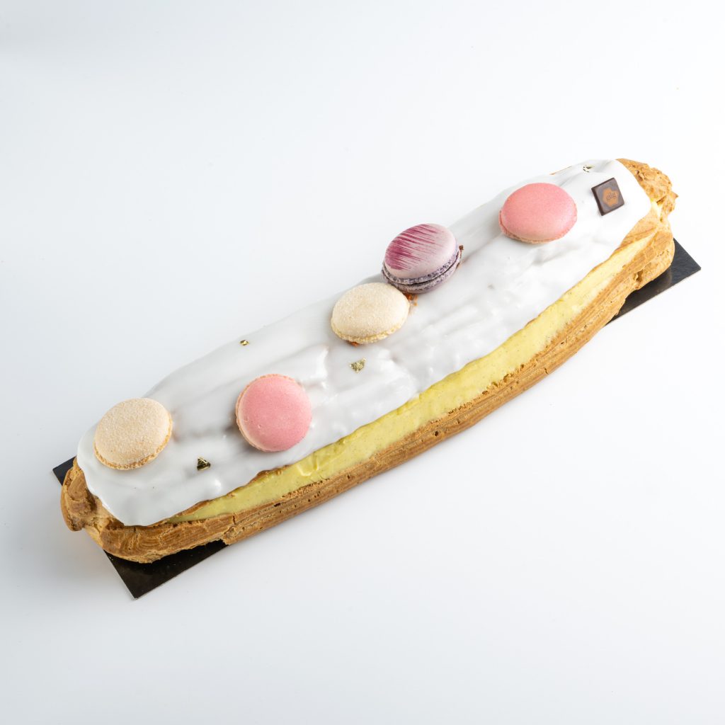 éclair vanille xxl 4/6/8/10 personnes - Pâtisserie Gilg - Munster ...